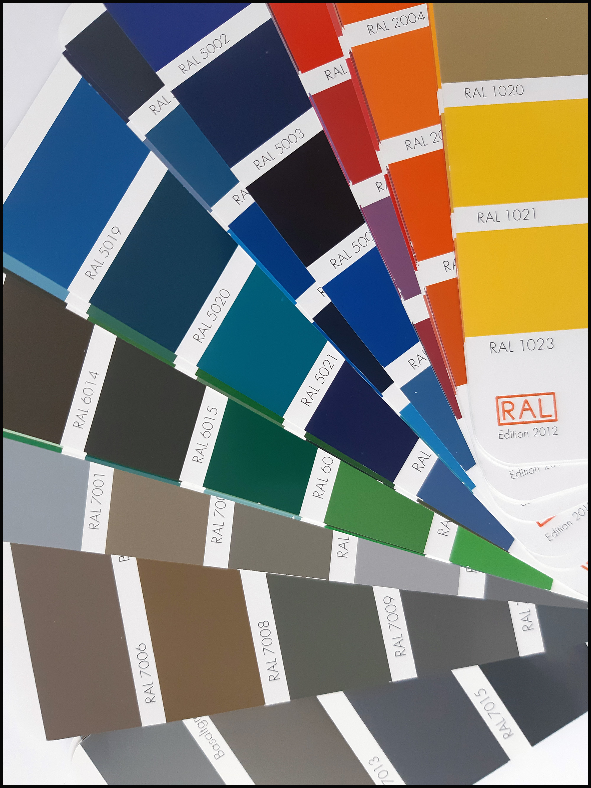 Vzorník barev RAL pro okna a dveře - Slovaktual